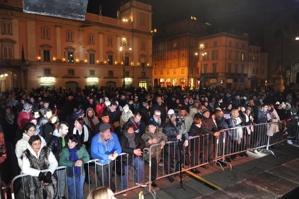 Capodanno in piazza con Max Brando e Dj Comollo: attese 2mila persone ...