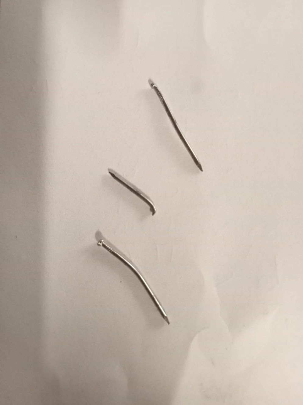 Allarme tra i motociclisti in Valdaveto: «Quattro chiodi sulla strada ...