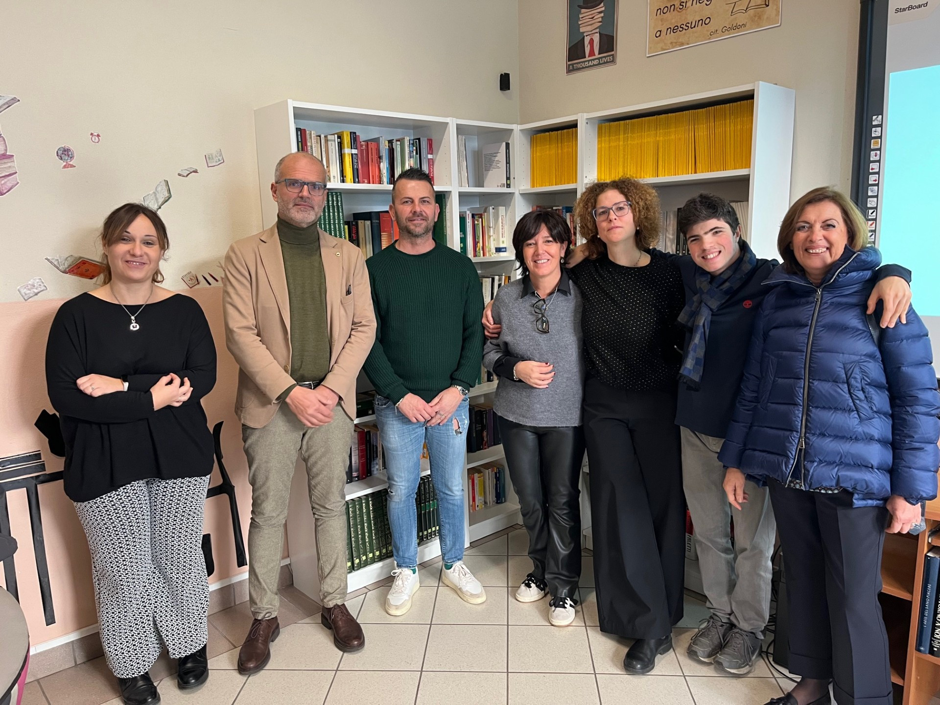 Inaugurato il caffè letterario del Raineri Marcora, 600 libri per ...