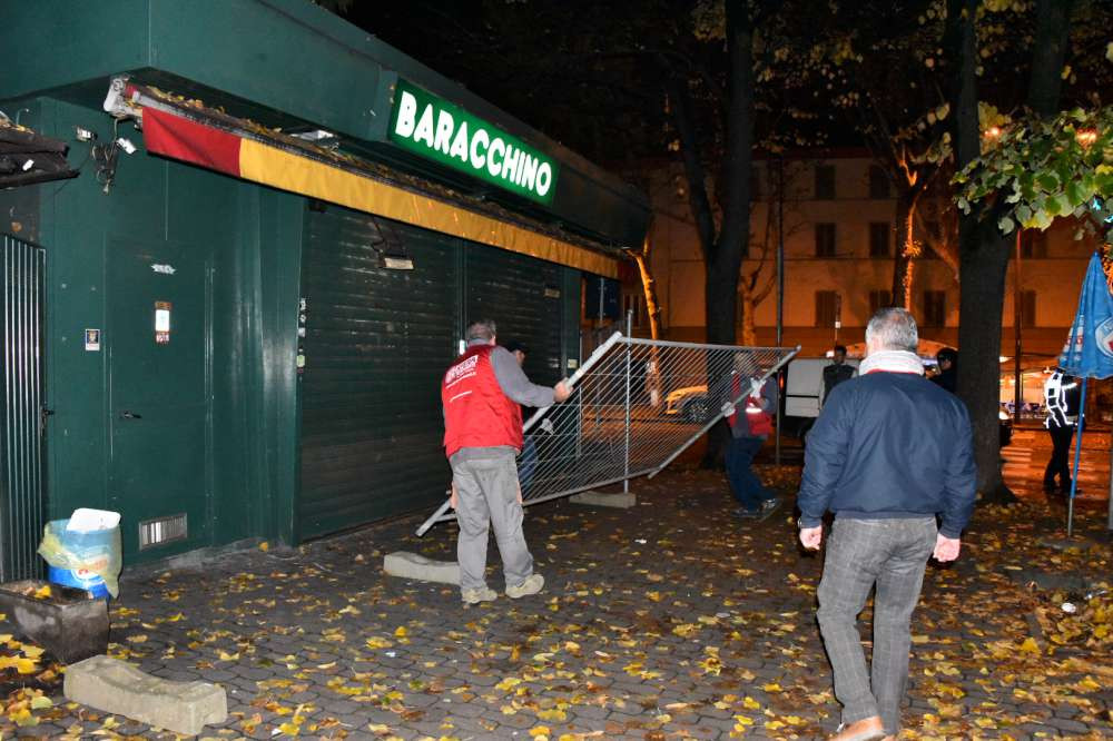 Baracchino transennato all'alba. Prosegue la raccolta firme | Libertà